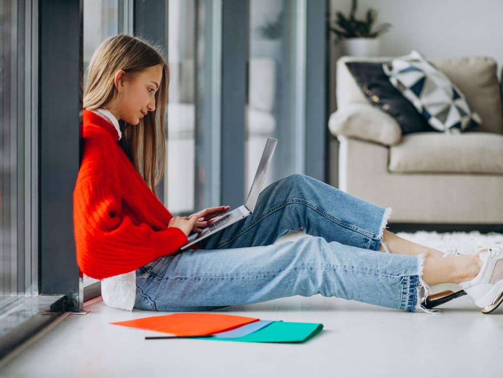 Self-Evaluation Examples: 70+ Sample Answers and How to Use Them